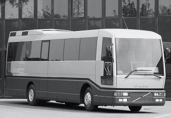 Volvo Italia 1982 photos