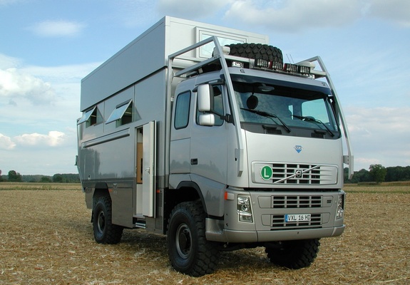 Unicat Volvo FH12 4x4 VXL 16-HD 2007–08 photos