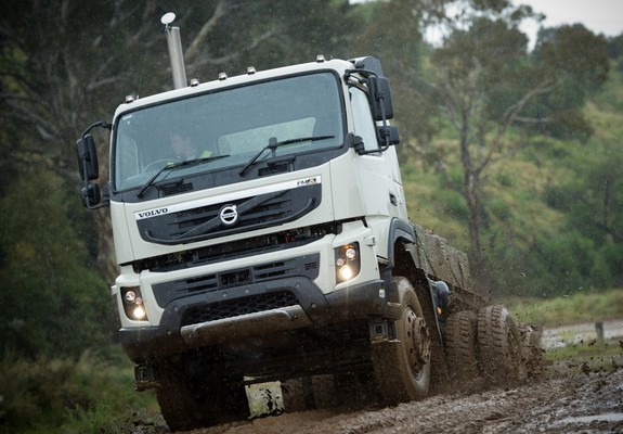 Volvo FMX 6x4 UK-spec 2010–13 photos