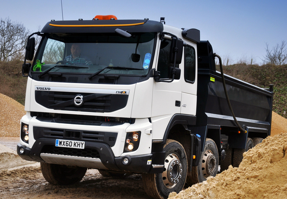 Volvo FMX 8x4 UK-spec 2010–13 photos