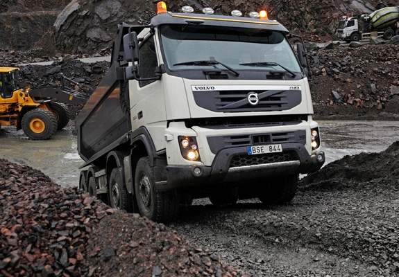 Volvo FMX 8x4 2010 photos