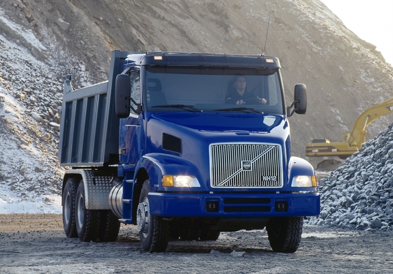 Volvo NH 6x4 Tipper 1996–2002 wallpapers