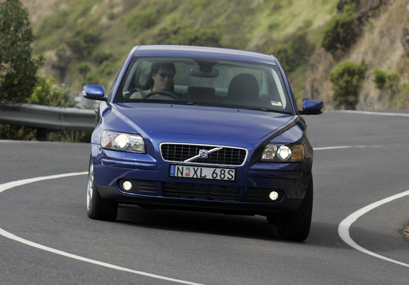 Volvo S40 T5 AWD AU-spec 2004–07 photos