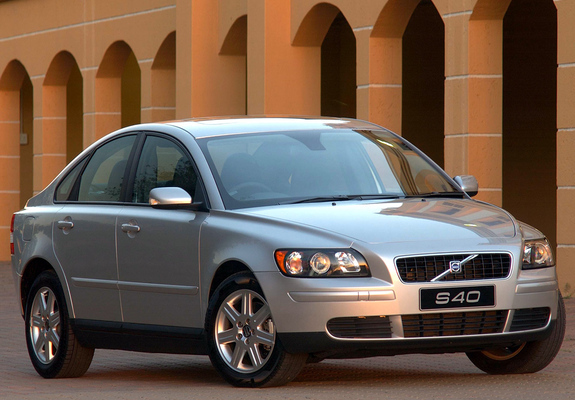 Volvo S40 ZA-spec 2004–07 photos