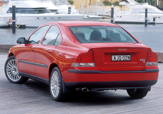 Photos of Volvo S60 T5 AU-spec 2001–04