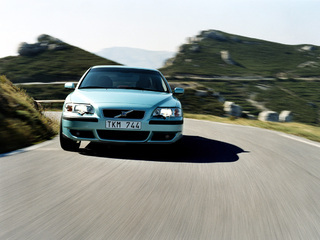 Photos of Volvo S60 R 2004–07