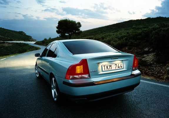 Volvo S60 R 2004–07 wallpapers