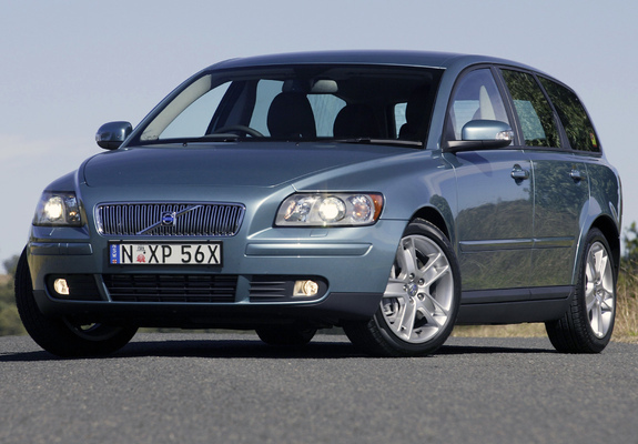 Images of Volvo V50 T5 AU-spec 2005–07