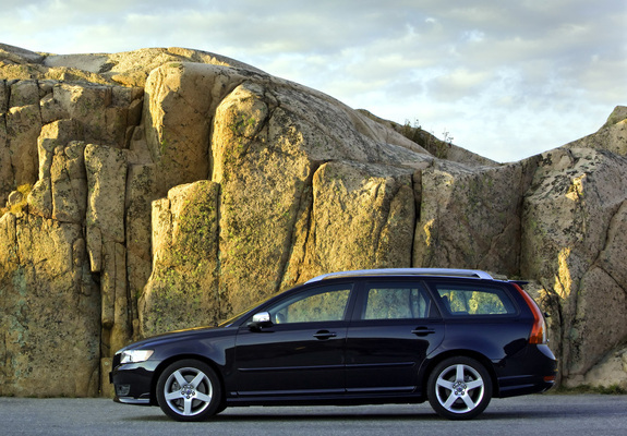 Volvo V50 R-Design 2008–09 wallpapers