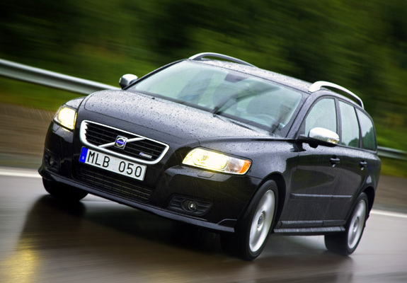 Volvo V50 R-Design 2008–09 wallpapers