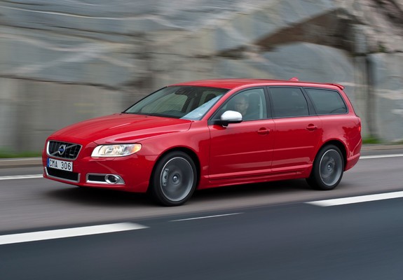 Photos of Volvo V70 R-Design 2011