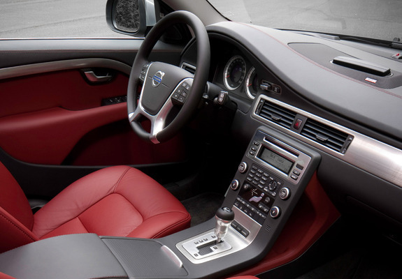 Heico Sportiv Volvo V70 T6 AWD R-Design 2010 wallpapers